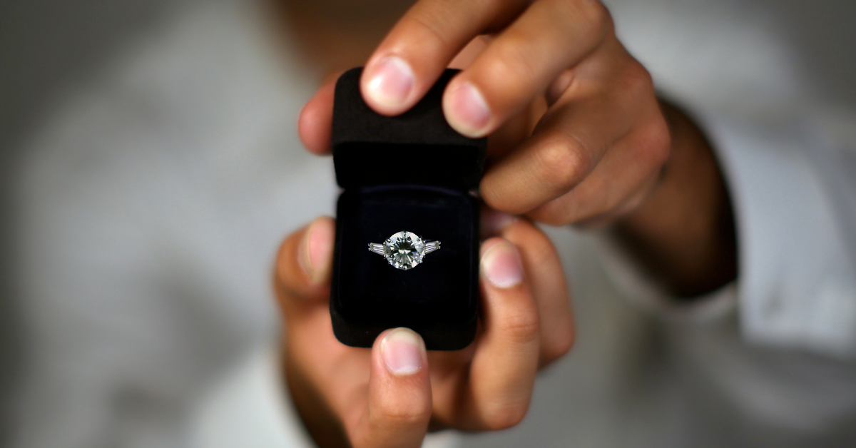 Guy's Cousin Scams Him Out Of $200 To Buy Engagement Ring: AITA