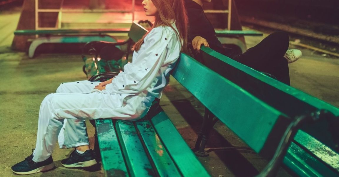 Guy Won't Move From Bench At Night For Uncomfortable Woman: AITA