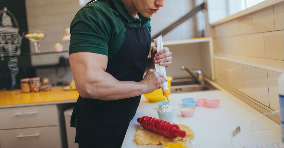 Guy Bakes Own B-Day Cake After Wife Refuses