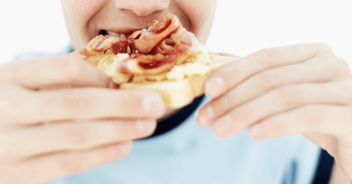 Student Puts Bacon On Lunch So Muslim Friend Can't Eat It