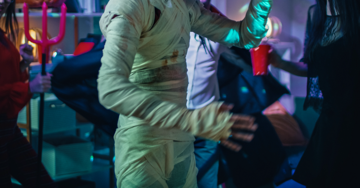 Woman Learns BF's Uncle Is Going As Hitler For Party