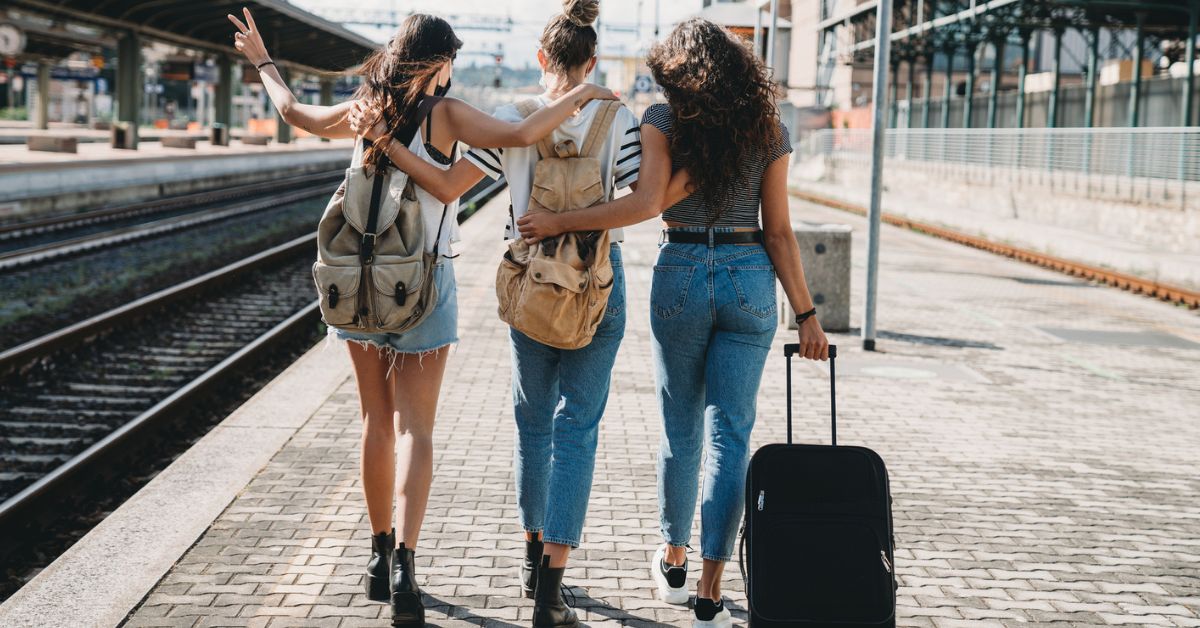 Woman Ditches Girls' Trip After Friends Invite A Male Friend