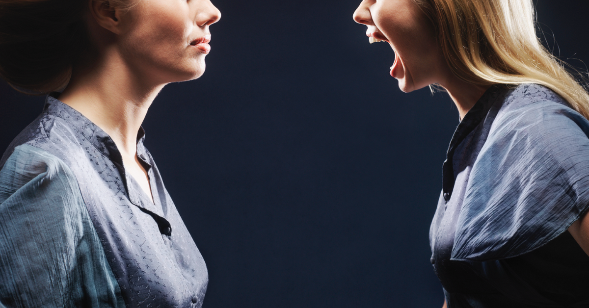 Guy Insists GF Apologize To His Friend After Fight On Trip