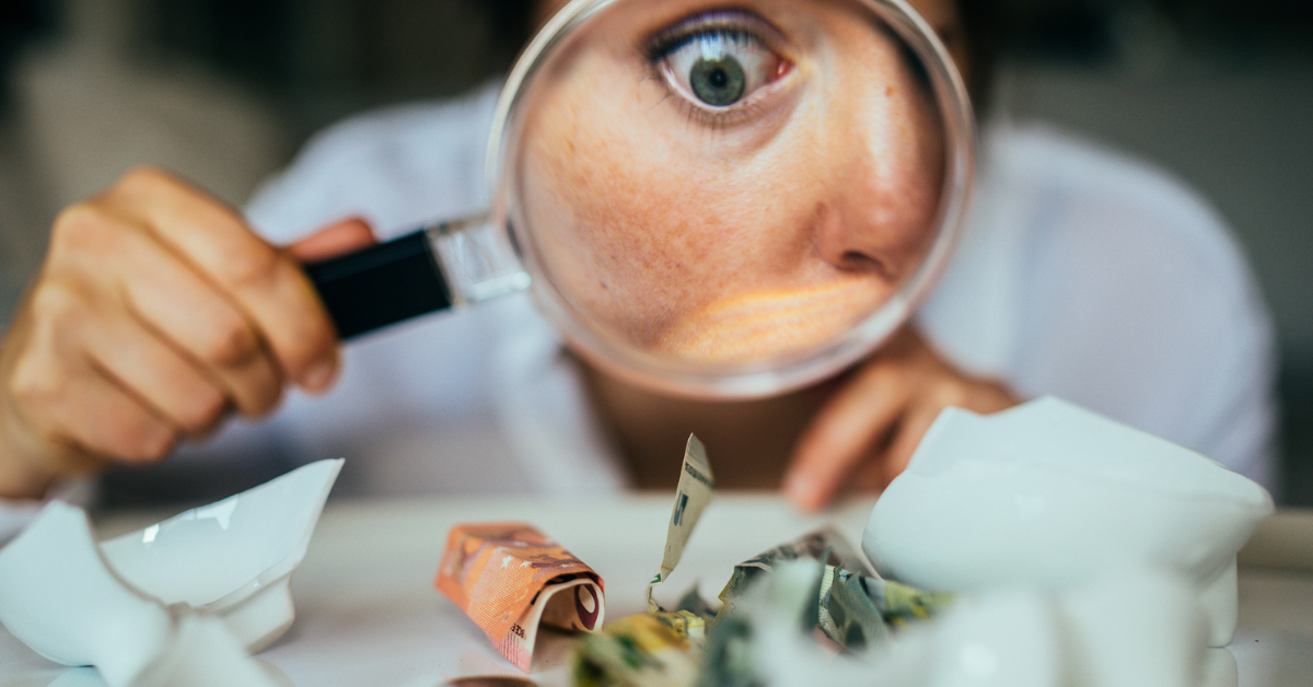 Woman At Odds With Friends After They Learn She's Rich