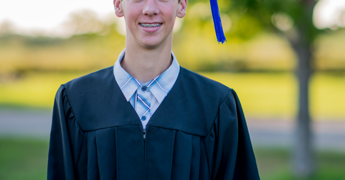 Teen's Dad Plans To Skip HS Graduation For Stepsister