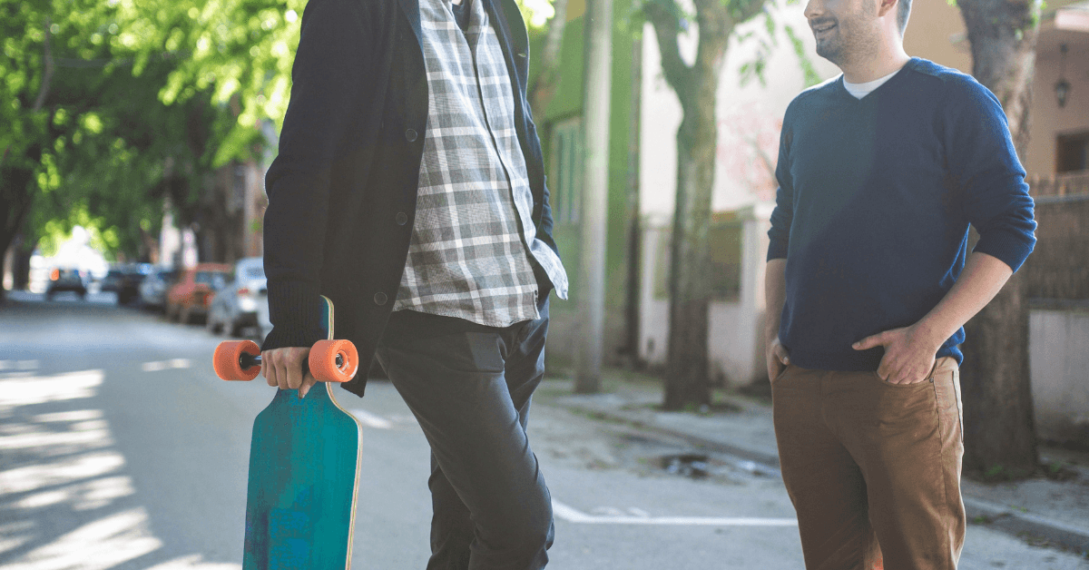 Short Guy Claps Back At Tall Friend Over Minimum-Wage Job